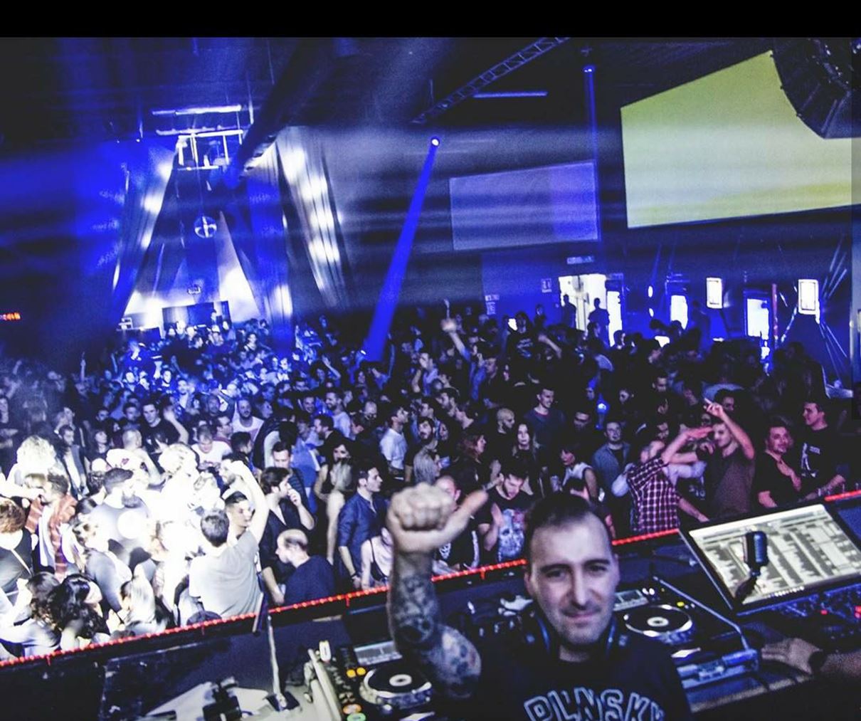 Discoteca-MadameButterfly5 - MADAM Butterfly